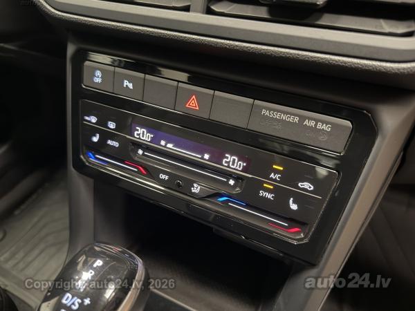 Black Volkswagen T-Cross 2022 in Tallinn, with an engine capacity of 1.50 L and mileage of 98 thousand km for 19490 €, photo 9 on AUTOMOTO.COM.LV