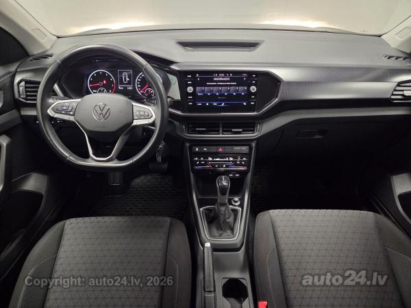 Black Volkswagen T-Cross 2022 in Tallinn, with an engine capacity of 1.00 L and mileage of 91 thousand km for 14900 €, photo 8 on AUTOMOTO.COM.LV