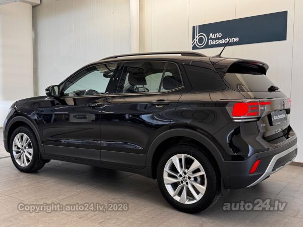 Black Volkswagen T-Cross 2025 in Tallinn, with an engine capacity of 1.50 L and mileage of 14 thousand km for 27900 €, photo 4 on AUTOMOTO.COM.LV