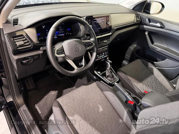 Black Volkswagen T-Cross 2025 in Tallinn, with an engine capacity of 1.50 L and mileage of 14 thousand km for 27900 €, photo 10 on AUTOMOTO.COM.LV