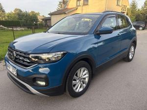 Zils Volkswagen T-Cross 2019 Šauļi, ar dzinēja tilpumu 1.00 L un nobraukumu 80 tūkst. km par 11700 €, foto  vietnē AUTOMOTO.COM.LV