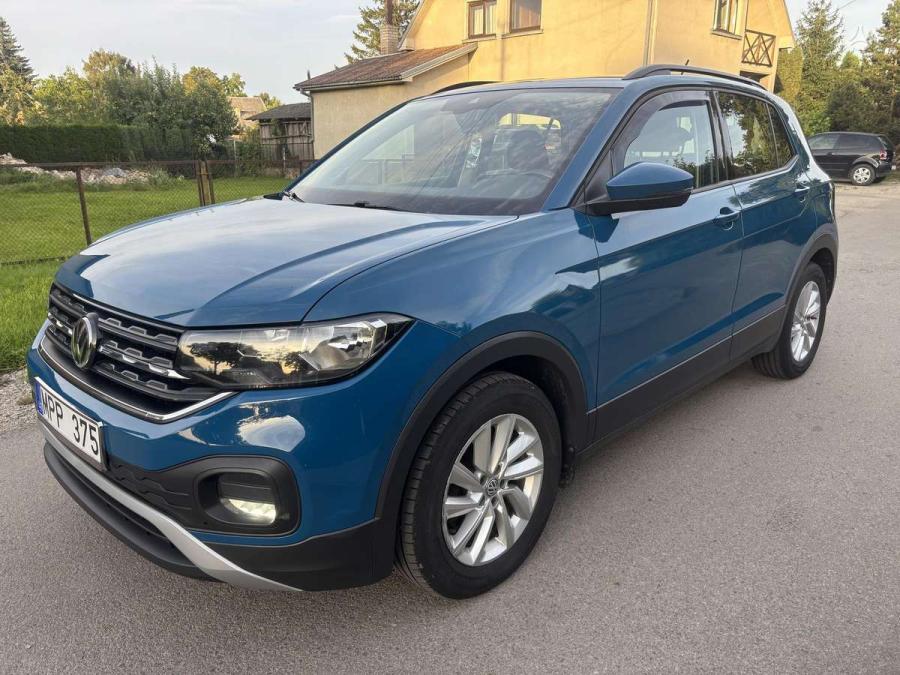Zils Volkswagen T-Cross 2019 Šauļi, ar dzinēja tilpumu 1.00 L un nobraukumu 80 tūkst. km par 11700 €, foto 1 vietnē AUTOMOTO.COM.LV