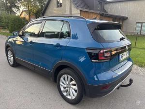 Zils Volkswagen T-Cross 2019 Šauļi, ar dzinēja tilpumu 1.00 L un nobraukumu 80 tūkst. km par 11700 €, foto 8 vietnē AUTOMOTO.COM.LV