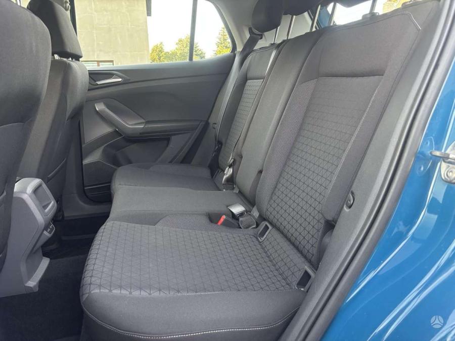 Zils Volkswagen T-Cross 2019 Šauļi, ar dzinēja tilpumu 1.00 L un nobraukumu 80 tūkst. km par 11700 €, foto 11 vietnē AUTOMOTO.COM.LV