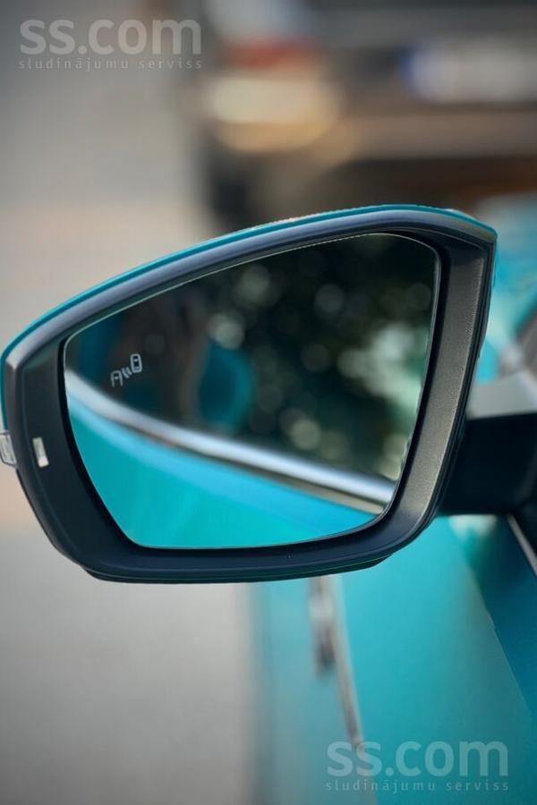 Blue Volkswagen T-Cross 2019 in Riga, with an engine capacity of 1.00 L and mileage of 143 thousand km for 15995 €, photo 11 on AUTOMOTO.COM.LV