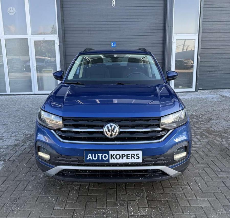Zils Volkswagen T-Cross 2020 Kauņa, ar dzinēja tilpumu 1.00 L un nobraukumu 53 tūkst. km par 15200 €, foto 4 vietnē AUTOMOTO.COM.LV