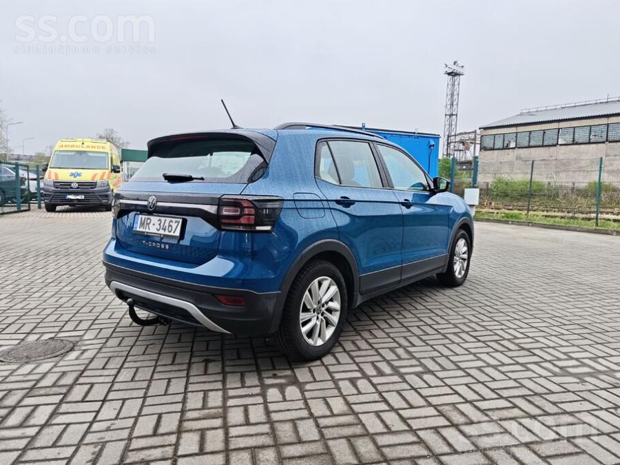Blue Volkswagen T-Cross 2020 in Liepaja, with an engine capacity of 1.00 L and mileage of 95 thousand km for 12900 €, photo 6 on AUTOMOTO.COM.LV