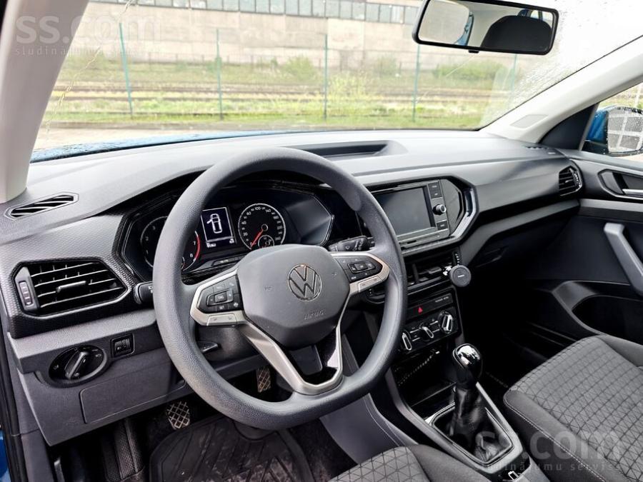 Синий Фольксваген T-Cross 2020 в Лиепая, объемом двигателя 1.00 л и пробегом 95 тыс. км за 12900 €, фото 10 на AUTOMOTO.COM.LV