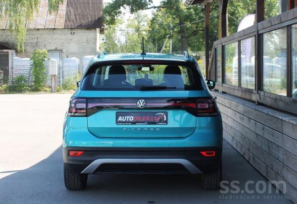 Volkswagen T-Cross 2020 Rīga vietnē Zils Volkswagen T-Cross 2020 Rīga, ar dzinēja tilpumu 1.60 L un nobraukumu 0 tūkst. km par 12900 €, foto 7 vietnē AUTOMOTO.COM.LV