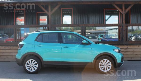 Volkswagen T-Cross 2020 Rīga vietnē Zils Volkswagen T-Cross 2020 Rīga, ar dzinēja tilpumu 1.60 L un nobraukumu 0 tūkst. km par 12900 €, foto 9 vietnē AUTOMOTO.COM.LV