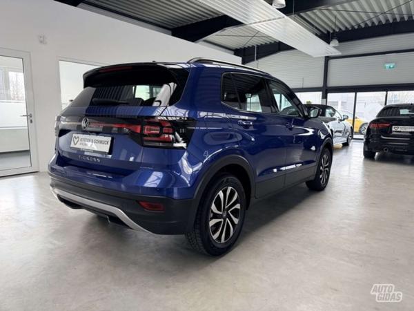 Blue Volkswagen T-Cross 2021 in Kaunas, with an engine capacity of 1.50 L and mileage of 25 thousand km for 26283 €, photo 8 on AUTOMOTO.COM.LV