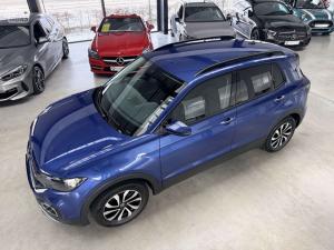 Blue Volkswagen T-Cross 2021 in Kaunas, with an engine capacity of 1.50 L and mileage of 25 thousand km for 26283 €, photo 16 on AUTOMOTO.COM.LV