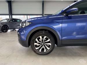 Blue Volkswagen T-Cross 2021 in Kaunas, with an engine capacity of 1.50 L and mileage of 25 thousand km for 26283 €, photo 18 on AUTOMOTO.COM.LV