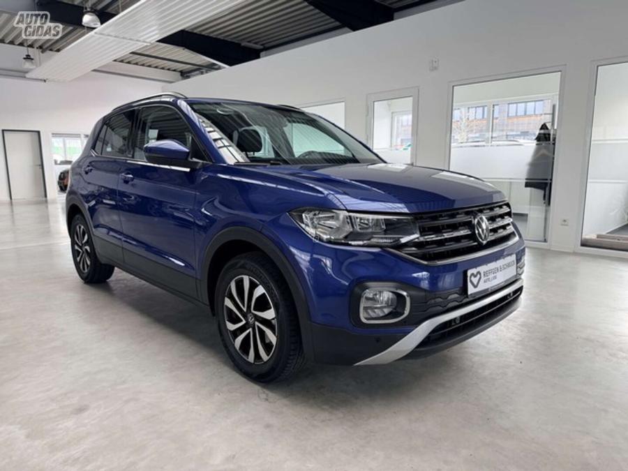 Blue Volkswagen T-Cross 2021 in Kaunas, with an engine capacity of 1.50 L and mileage of 25 thousand km for 26283 €, photo 20 on AUTOMOTO.COM.LV