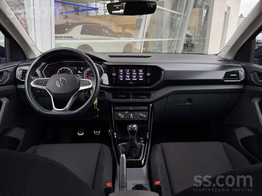 Синий Фольксваген T-Cross 2021 в Валмиера, объемом двигателя 1.00 л и пробегом 102 тыс. км за 16500 €, фото 18 на AUTOMOTO.COM.LV