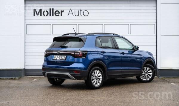 Blue Volkswagen T-Cross 2022 in Riga, with an engine capacity of 1.00 L and mileage of 40 thousand km for 17350 €, photo 4 on AUTOMOTO.COM.LV