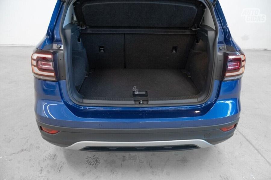 Blue Volkswagen T-Cross 2022 in Vilnius, with an engine capacity of 1.00 L and mileage of 75 thousand km for 17300 €, photo 18 on AUTOMOTO.COM.LV