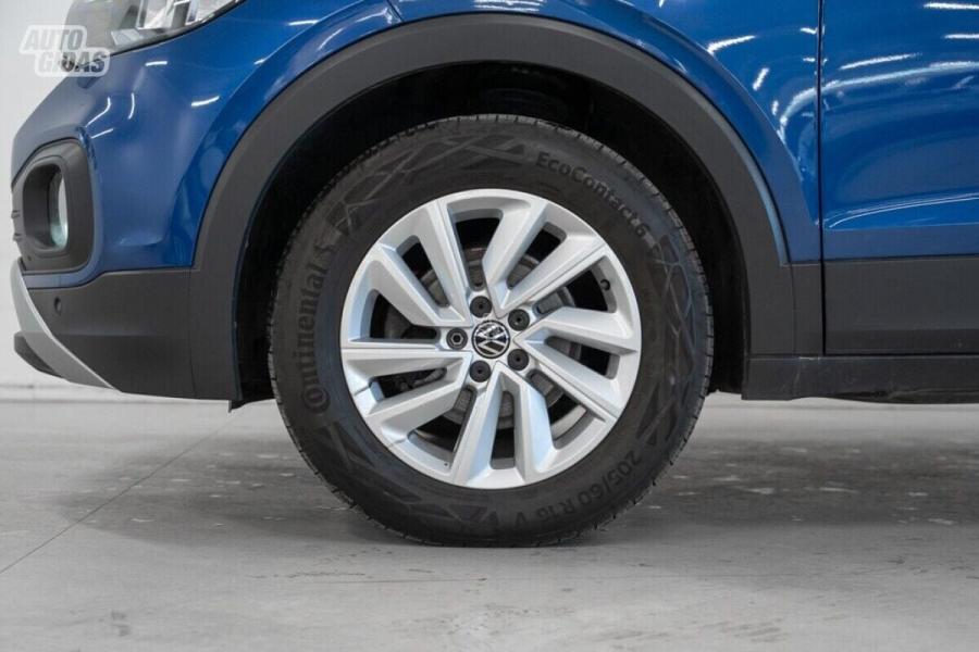 Blue Volkswagen T-Cross 2022 in Vilnius, with an engine capacity of 1.00 L and mileage of 75 thousand km for 17300 €, photo 19 on AUTOMOTO.COM.LV