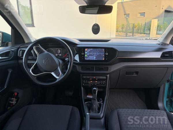 Blue Volkswagen T-Cross 2022 in Riga, with an engine capacity of 1.00 L and mileage of 81 thousand km for 15700 €, photo 6 on AUTOMOTO.COM.LV