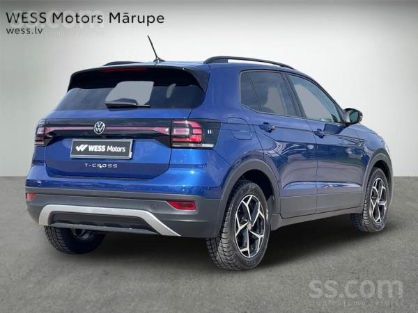 Blue Volkswagen T-Cross 2023 in Riga, with an engine capacity of 1.00 L and mileage of 52 thousand km for 17590 €, photo 2 on AUTOMOTO.COM.LV