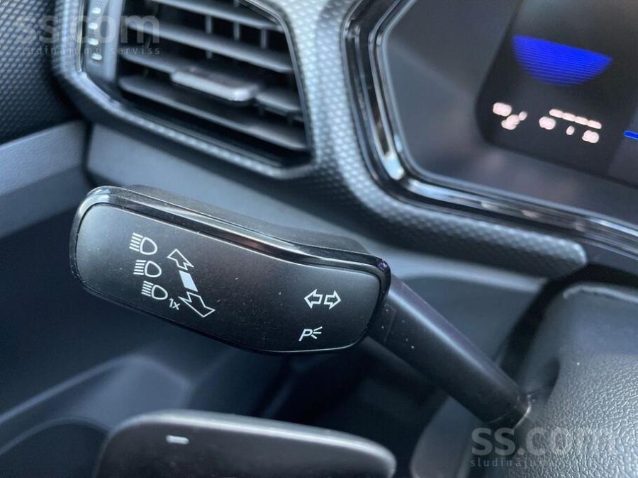 Синий Фольксваген T-Cross 2023 в Рига, объемом двигателя 1.00 л и пробегом 52 тыс. км за 17590 €, фото 24 на AUTOMOTO.COM.LV