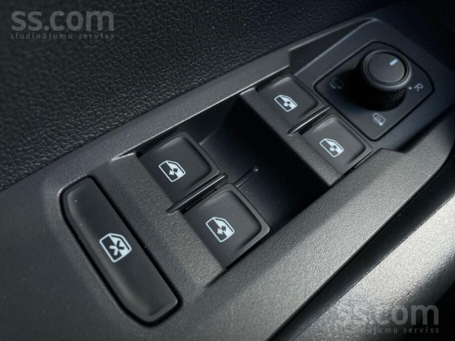 Синий Фольксваген T-Cross 2023 в Рига, объемом двигателя 1.00 л и пробегом 52 тыс. км за 17590 €, фото 26 на AUTOMOTO.COM.LV