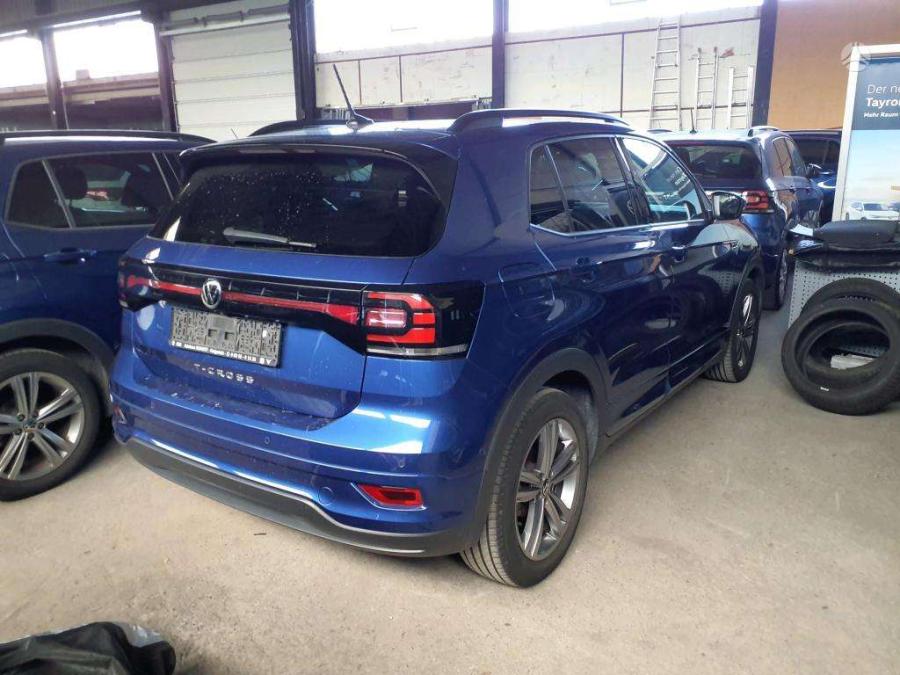 Zils Volkswagen T-Cross 2023 Viļņa, ar dzinēja tilpumu 1.50 L un nobraukumu 100 tūkst. km par 21360 €, foto 3 vietnē AUTOMOTO.COM.LV