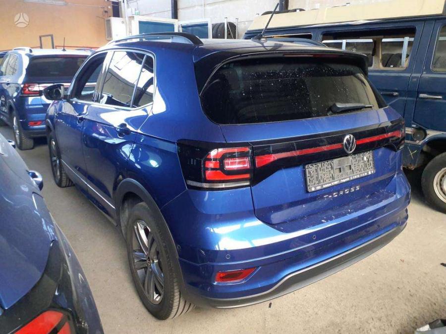 Zils Volkswagen T-Cross 2023 Viļņa, ar dzinēja tilpumu 1.50 L un nobraukumu 100 tūkst. km par 21360 €, foto 5 vietnē AUTOMOTO.COM.LV