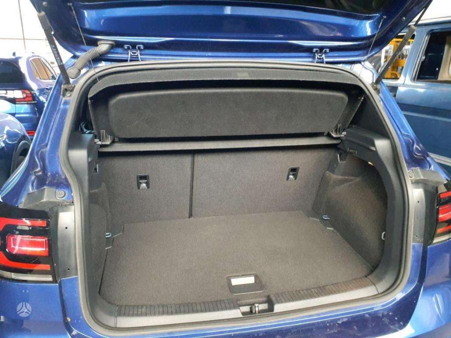 Zils Volkswagen T-Cross 2023 Viļņa, ar dzinēja tilpumu 1.50 L un nobraukumu 100 tūkst. km par 21360 €, foto 11 vietnē AUTOMOTO.COM.LV