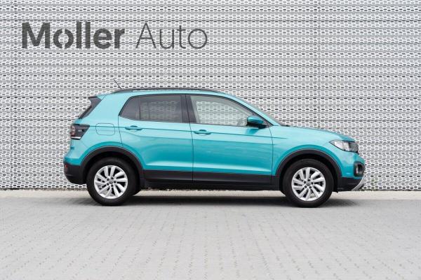 Zils Volkswagen T-Cross 2023 Mārupe, ar dzinēja tilpumu 1.00 L un nobraukumu 37 tūkst. km par 19900 €, foto 5 vietnē AUTOMOTO.COM.LV