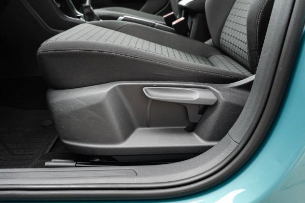 Zils Volkswagen T-Cross 2023 Mārupe, ar dzinēja tilpumu 1.00 L un nobraukumu 37 tūkst. km par 19900 €, foto 9 vietnē AUTOMOTO.COM.LV