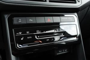 Zils Volkswagen T-Cross 2023 Mārupe, ar dzinēja tilpumu 1.00 L un nobraukumu 37 tūkst. km par 19900 €, foto 22 vietnē AUTOMOTO.COM.LV