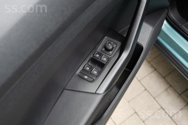 Zils Volkswagen T-Cross 2023 Rīga, ar dzinēja tilpumu 1.00 L un nobraukumu 37 tūkst. km par 19900 €, foto 8 vietnē AUTOMOTO.COM.LV