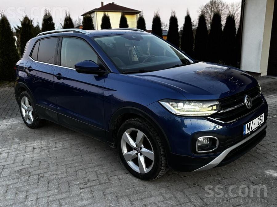 Blue Volkswagen T-Cross 2020 in Riga, with an engine capacity of 1.00 L and mileage of 50 thousand km for 16500 €, photo 2 on AUTOMOTO.COM.LV