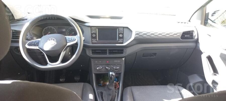 Blue Volkswagen T-Cross 2022 in Riga, with an engine capacity of 1.00 L and mileage of 33 thousand km for 16990 €, photo 10 on AUTOMOTO.COM.LV