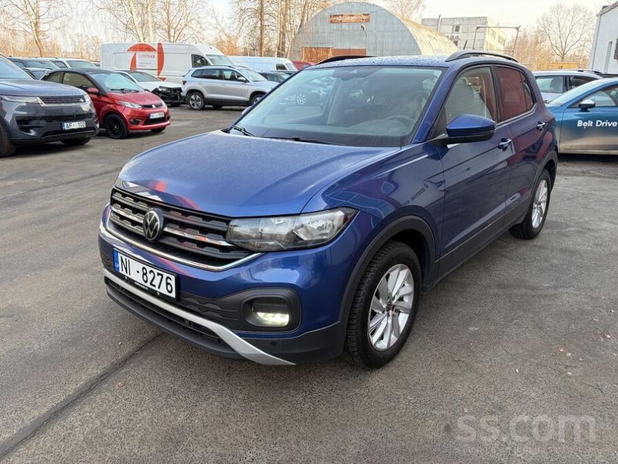 Синий Фольксваген T-Cross 2022 в Рига, объемом двигателя 1.00 л и пробегом 96 тыс. км за 15300 €, фото 1 на AUTOMOTO.COM.LV