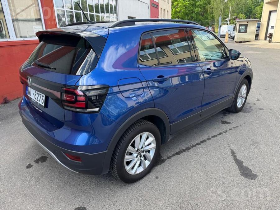 Blue Volkswagen T-Cross 2022 in Riga, with an engine capacity of 1.00 L and mileage of 96 thousand km for 14990 €, photo 8 on AUTOMOTO.COM.LV
