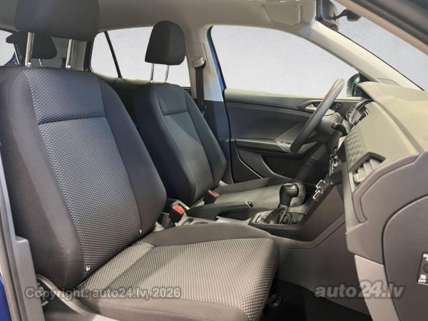Синий Фольксваген T-Cross 2020 в Таллин, объемом двигателя 1.00 л и пробегом 104 тыс. км за 13900 €, фото 11 на AUTOMOTO.COM.LV