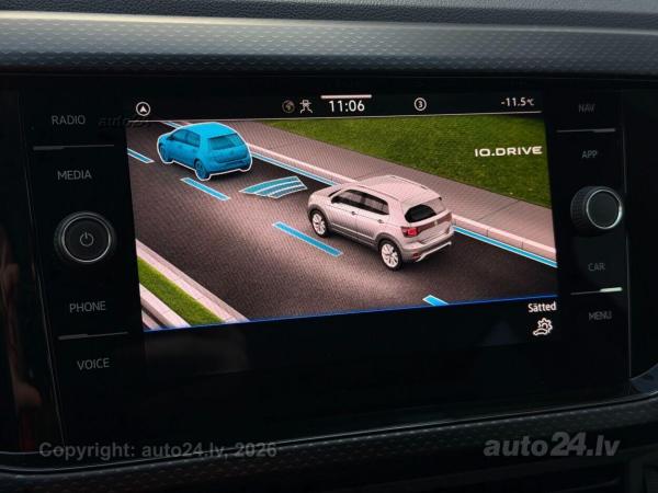 Zils Volkswagen T-Cross 2021 Pērnava, ar dzinēja tilpumu 1.00 L un nobraukumu 20 tūkst. km par 16900 €, foto 11 vietnē AUTOMOTO.COM.LV