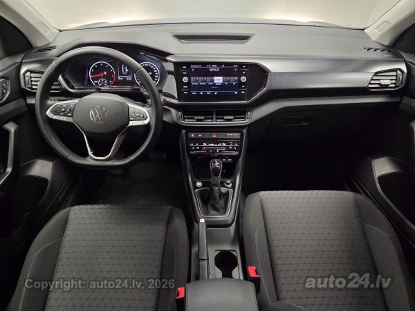 Синий Фольксваген T-Cross 2022 в Таллин, объемом двигателя 1.00 л и пробегом 67 тыс. км за 17900 €, фото 7 на AUTOMOTO.COM.LV