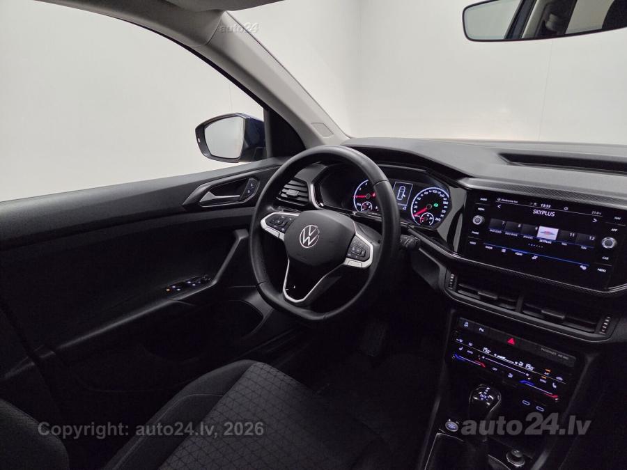 Синий Фольксваген T-Cross 2022 в Таллин, объемом двигателя 1.00 л и пробегом 67 тыс. км за 17900 €, фото 13 на AUTOMOTO.COM.LV