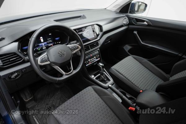 Zils Volkswagen T-Cross 2023 Tallina, ar dzinēja tilpumu 1.00 L un nobraukumu 130 tūkst. km par 19990 €, foto 7 vietnē AUTOMOTO.COM.LV
