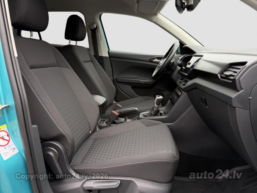 Zils Volkswagen T-Cross 2023 Pērnava, ar dzinēja tilpumu 1.50 L un nobraukumu 46 tūkst. km par 22900 €, foto 6 vietnē AUTOMOTO.COM.LV