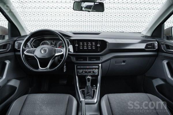 Volkswagen T-Cross 2019 Rīga vietnē Brūns Volkswagen T-Cross 2019 Rīga, ar dzinēja tilpumu 1.00 L un nobraukumu 67 tūkst. km par 17900 €, foto 7 vietnē AUTOMOTO.COM.LV