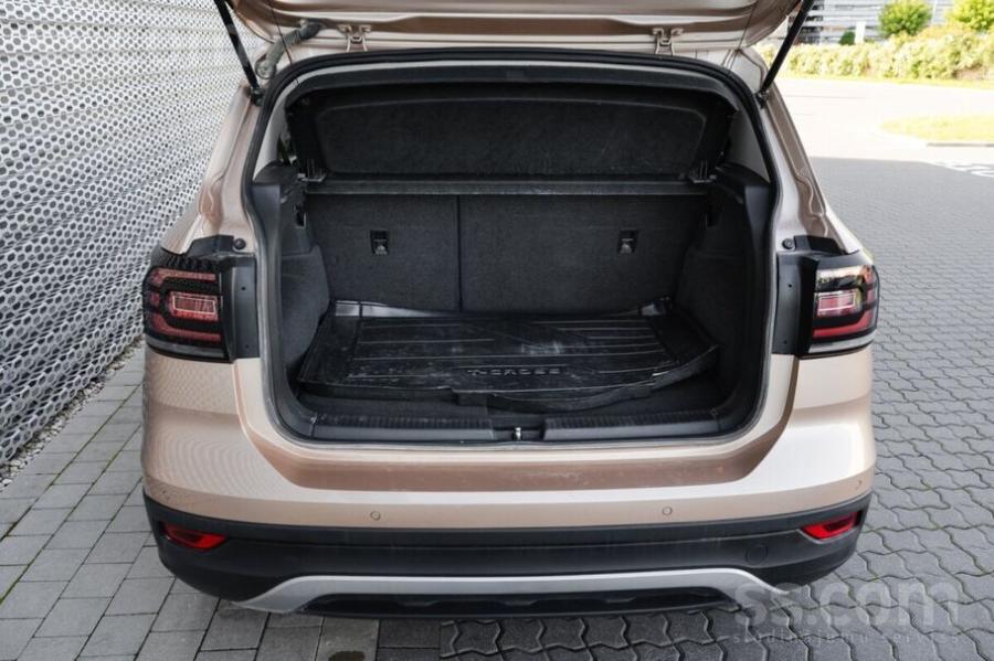 Brūns Volkswagen T-Cross 2019 Rīga, ar dzinēja tilpumu 1.00 L un nobraukumu 67 tūkst. km par 17900 €, foto 25 vietnē AUTOMOTO.COM.LV