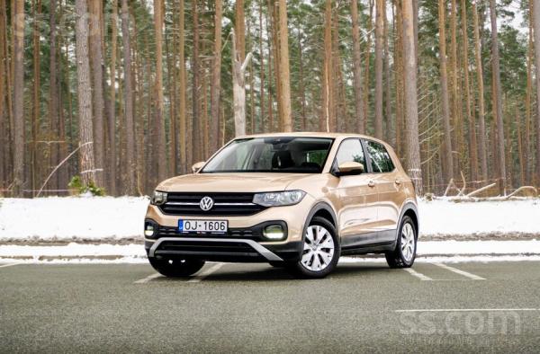 Brown Volkswagen T-Cross 2020 in Riga, with an engine capacity of 1.00 L and mileage of 155 thousand km for 12990 €, photo 4 on AUTOMOTO.COM.LV