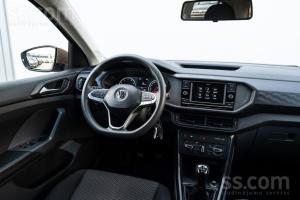 Brūns Volkswagen T-Cross 2020 Rīga, ar dzinēja tilpumu 1.00 L un nobraukumu 75 tūkst. km par 12850 €, foto 12 vietnē AUTOMOTO.COM.LV