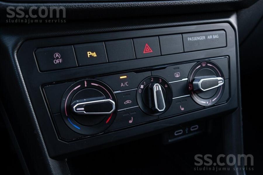 Brūns Volkswagen T-Cross 2020 Rīga, ar dzinēja tilpumu 1.00 L un nobraukumu 75 tūkst. km par 12850 €, foto 18 vietnē AUTOMOTO.COM.LV