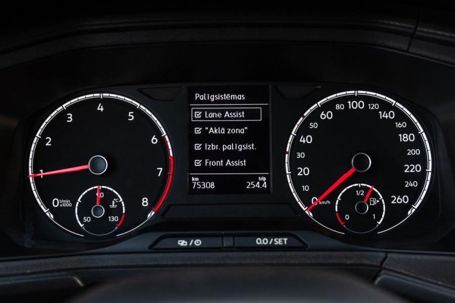 Brūns Volkswagen T-Cross 2020 Rīga, ar dzinēja tilpumu 1.00 L un nobraukumu 75 tūkst. km par 12850 €, foto 16 vietnē AUTOMOTO.COM.LV
