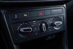 Brūns Volkswagen T-Cross 2020 Rīga, ar dzinēja tilpumu 1.00 L un nobraukumu 75 tūkst. km par 12850 €, foto 18 vietnē AUTOMOTO.COM.LV